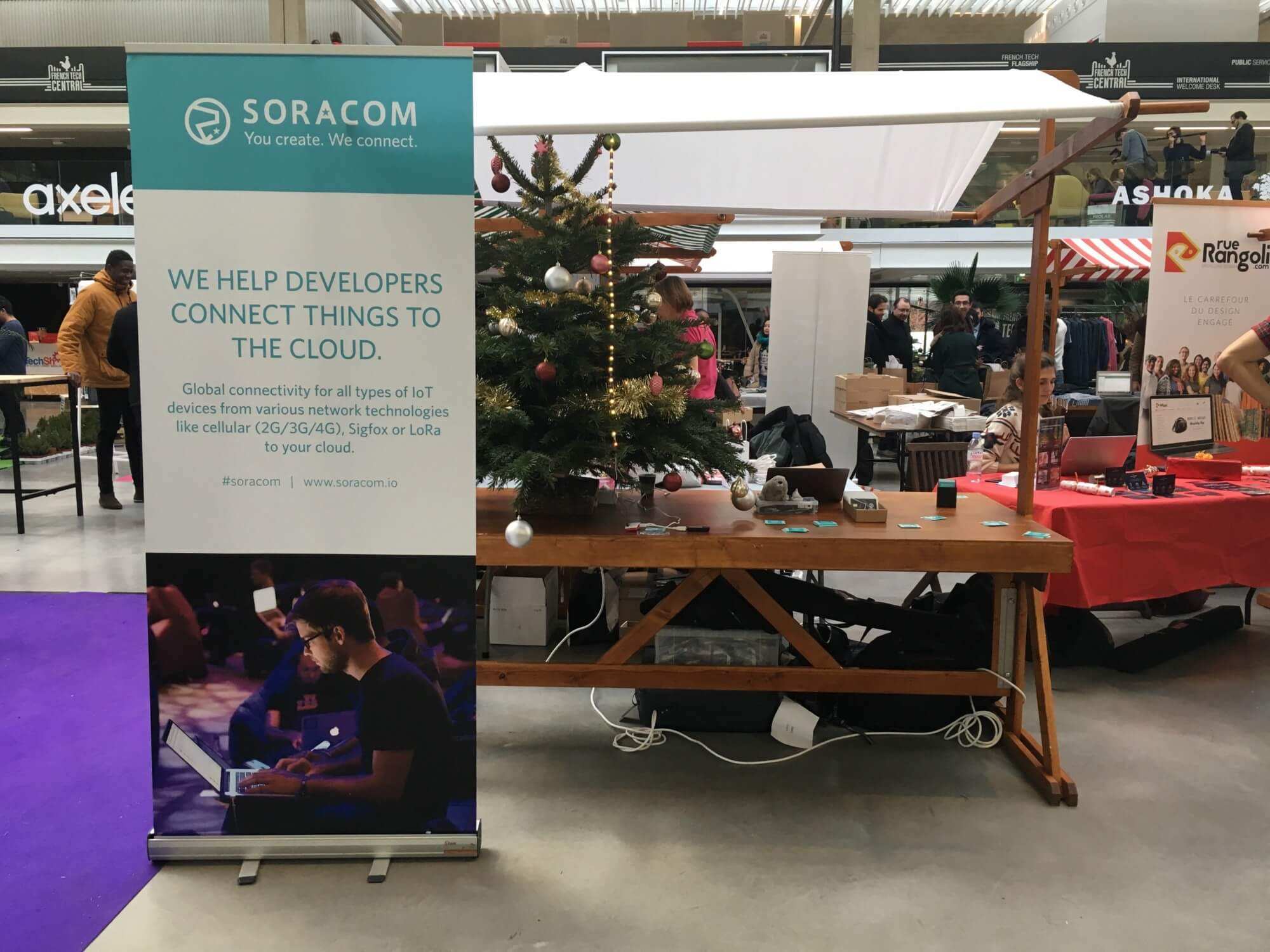 Remotely Control Cloud-Enabled Christmas Tree Lights With cellular IoT ...